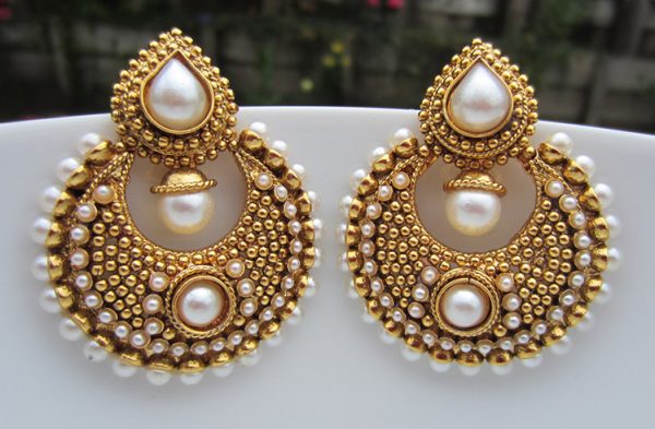 10 Different Styles Of Fashion Earrings Every College Student Must Own!