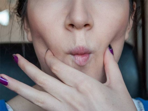 Easy Ways To Get instant Dimples Naturally With Exercises and Makeup