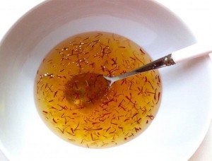 6 Homemade Saffron Face Packs for Flawless Skin