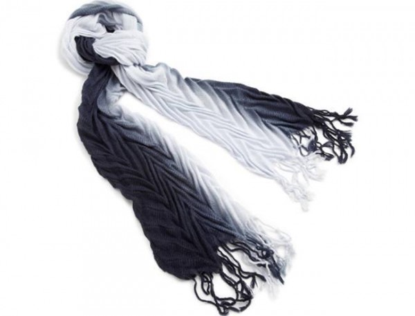 Scarves, Mufflers and Stoles for the Fashionistas