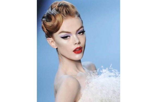 Here’s How to Rock the Look for a Retro Party