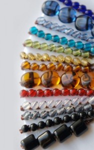 10 Chic & Cute Bobby Pin Designs To Flaunt