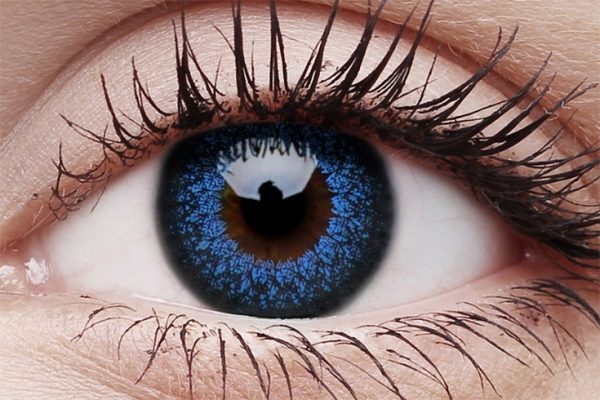 Colored Contact Lenses To Try For Those With Indian Skin Tone