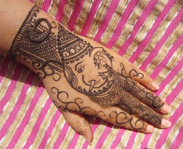 Beautiful Ganesh Mehndi Design For Ganesh Chaturthi