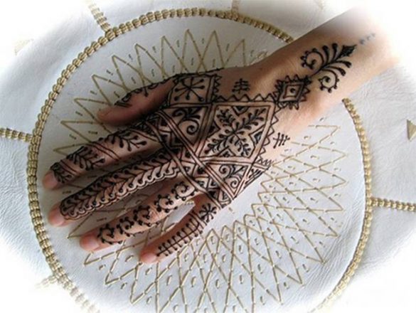6 Types Of Beautiful Mehndi Designs Names List