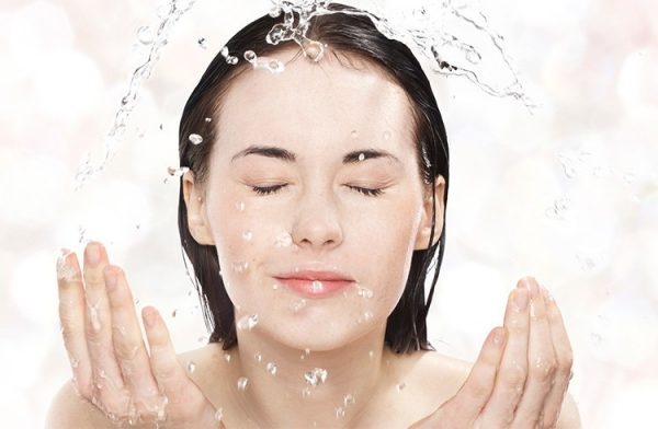 Benefits Of Ice Cold Facials: The Cold Therapy Your Face Will Love