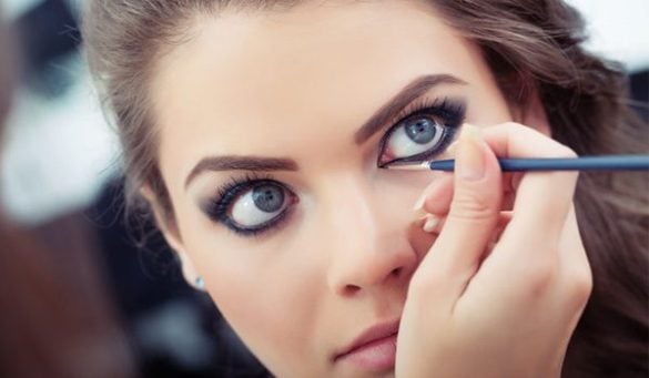 Got Bulging Eyes - Try These Tips on Eye Makeup For Big Eyes