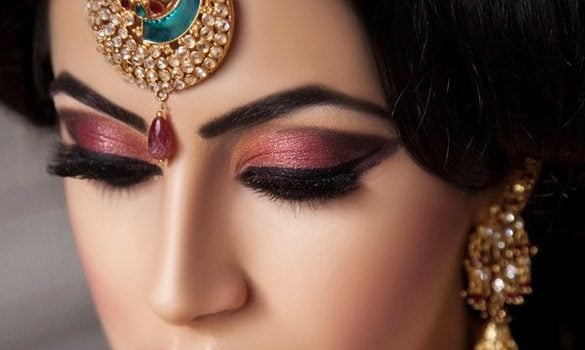 Got Bulging Eyes - Try These Tips on Eye Makeup For Big Eyes