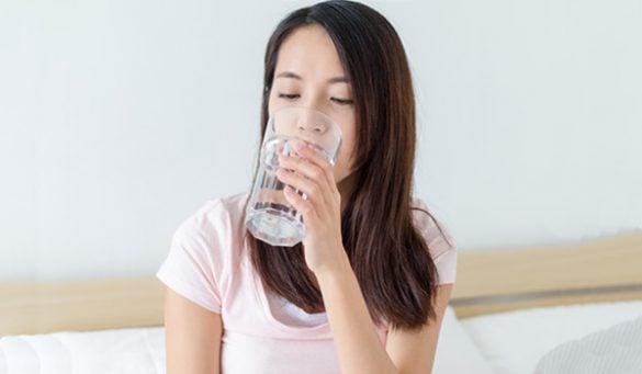 21 Surprising Benefits Of Drinking Warm Water For Skin, Hair And Health