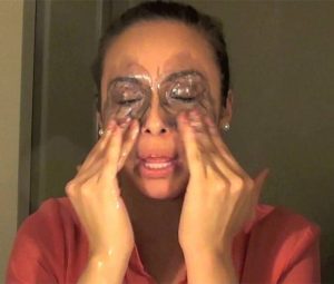 Is It Safe To Wear Too Much Makeup? Let’s Find Out