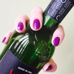 Learn How To Pose Your Nails For A Perfect Nailfie