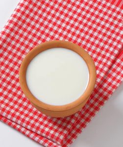 The Best 15 Benefits Of Applying Milk On Face Daily